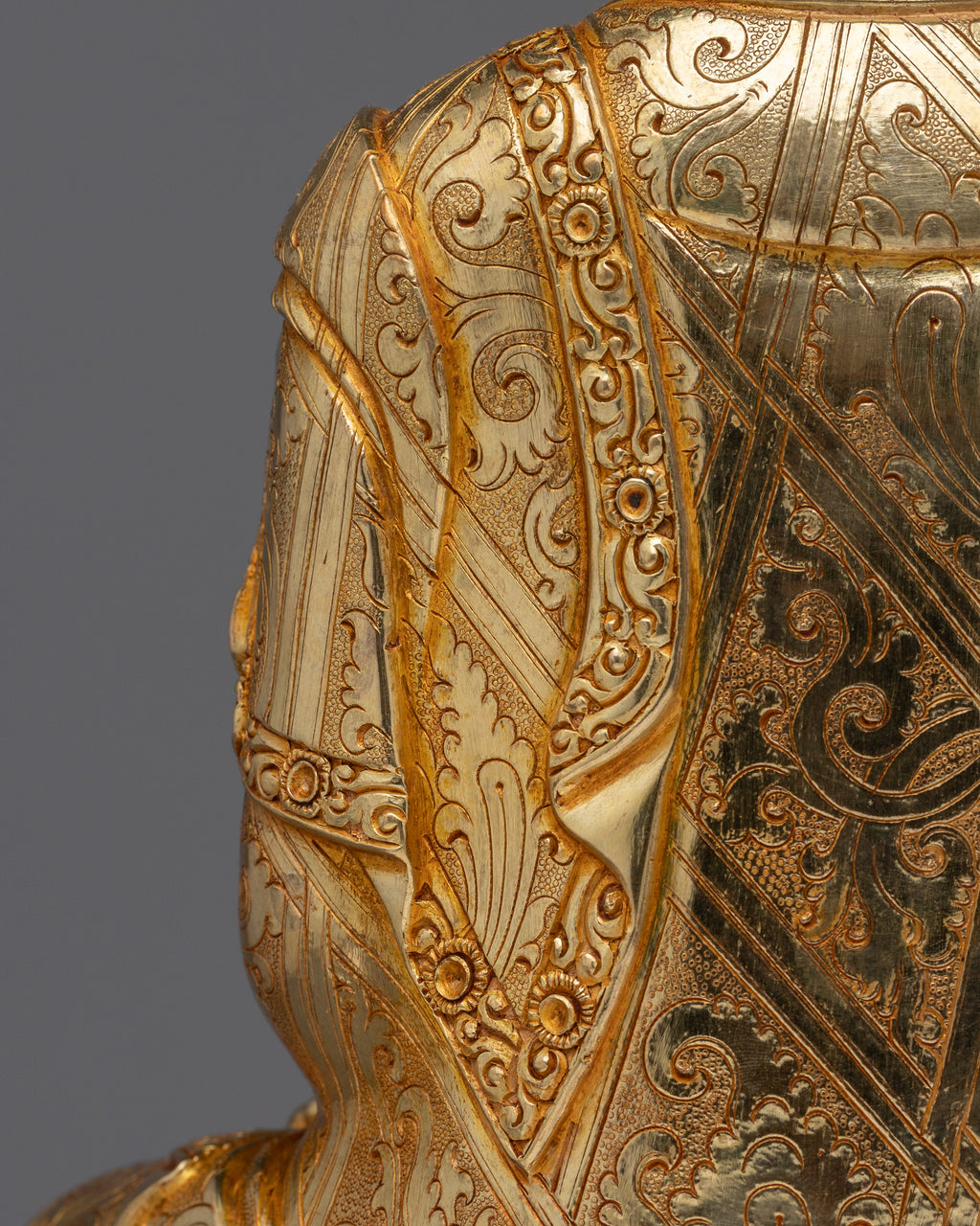 Shakyamuni Buddha Enlighten Teacher Statue | Symbol of Wisdom and Sere