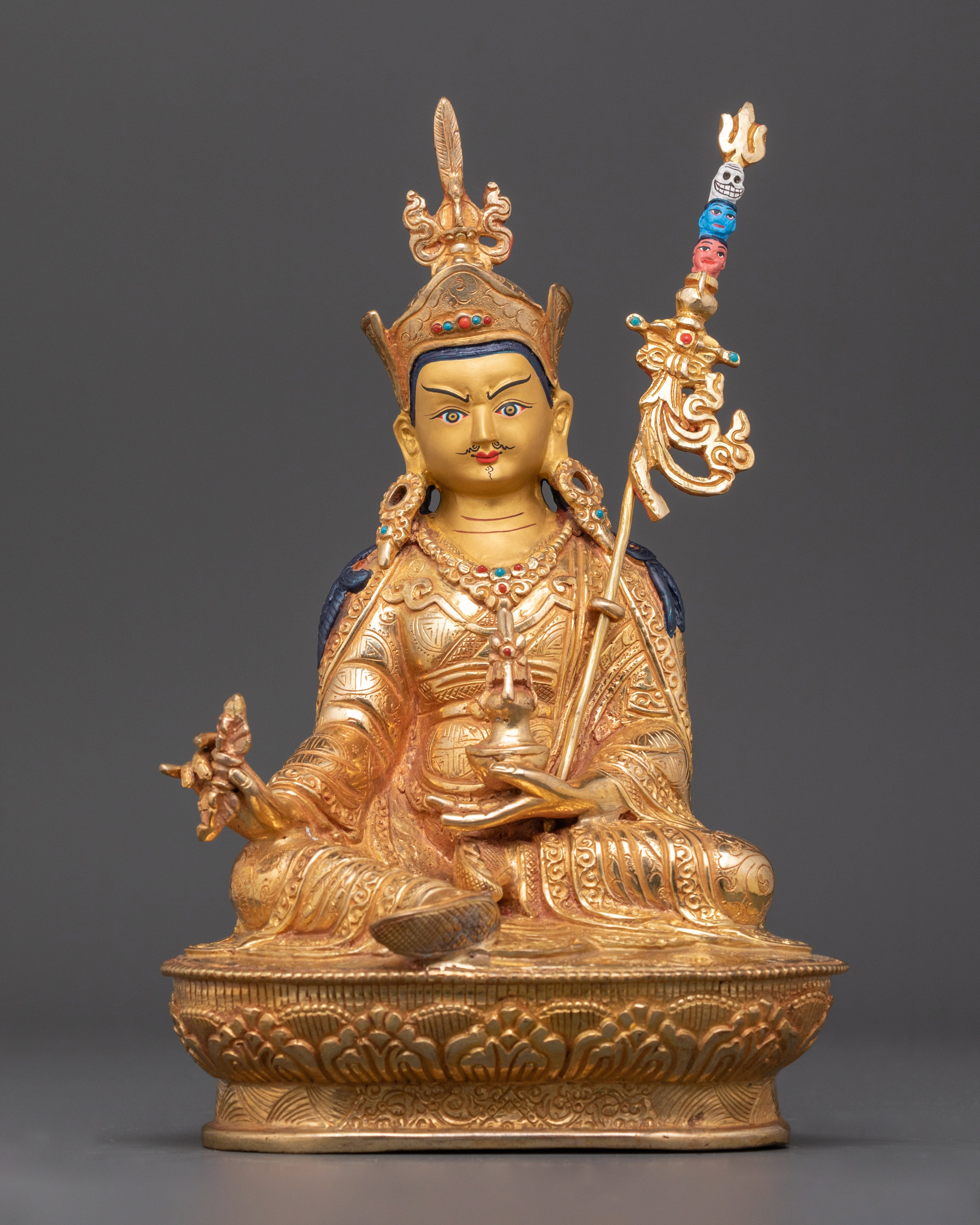 The Precious Master of Tibetan Buddhism | Guru Rinpoche Statue