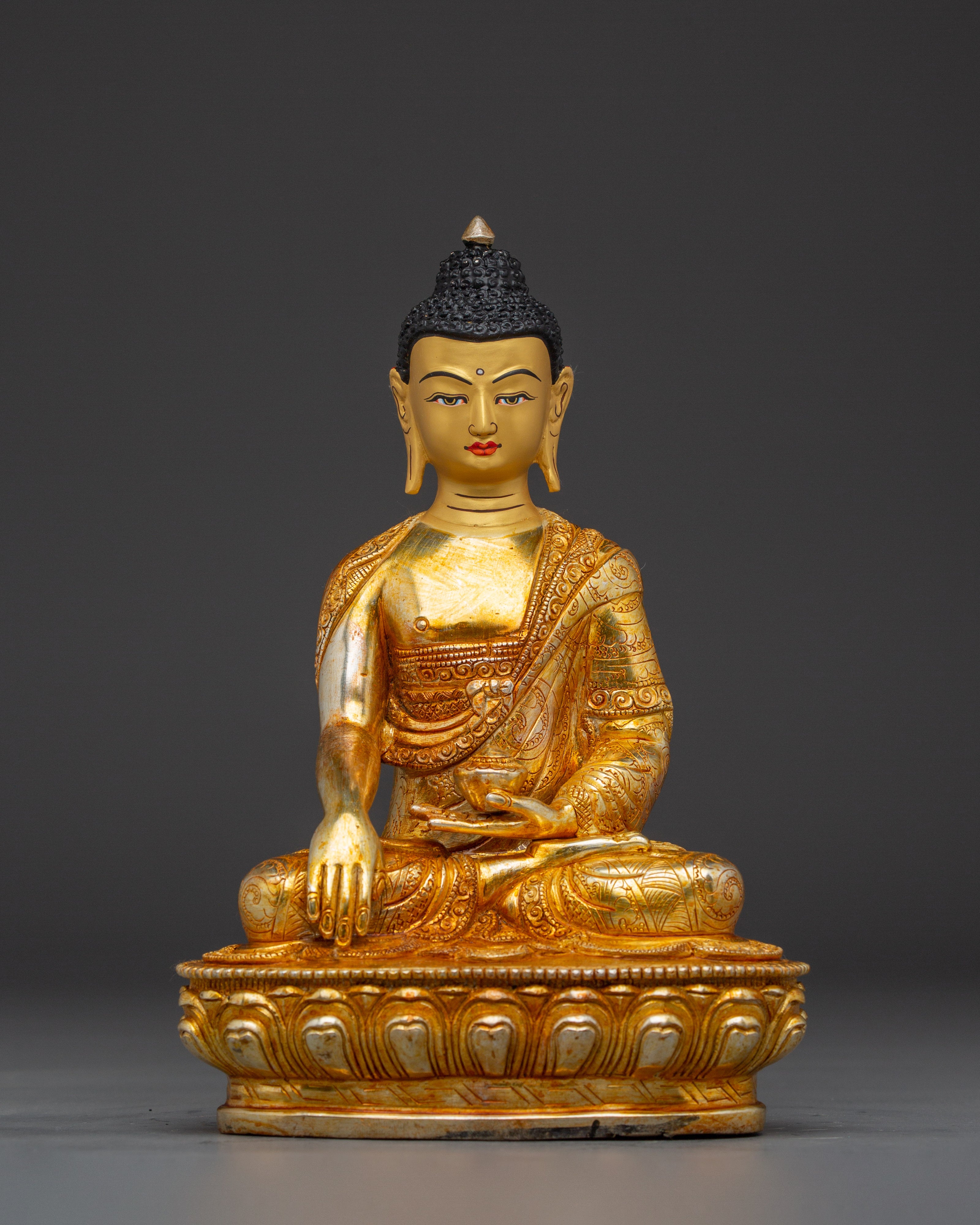 Shakyamuni Buddha - Paragon of Peace | 24K Gold Gilded Statue