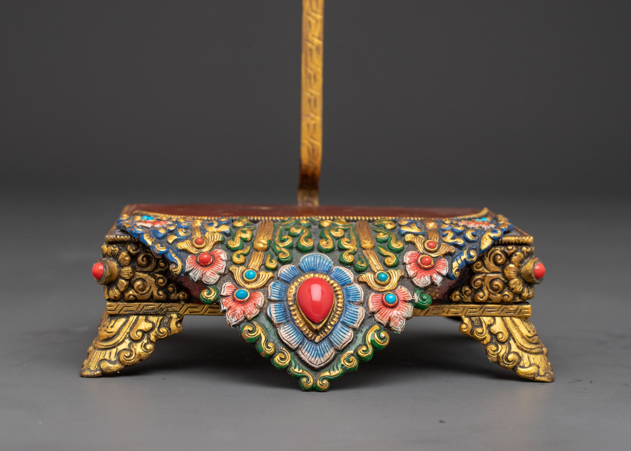 Handmade Traditional Throne Art | Nepali Crafted Iconic Throne