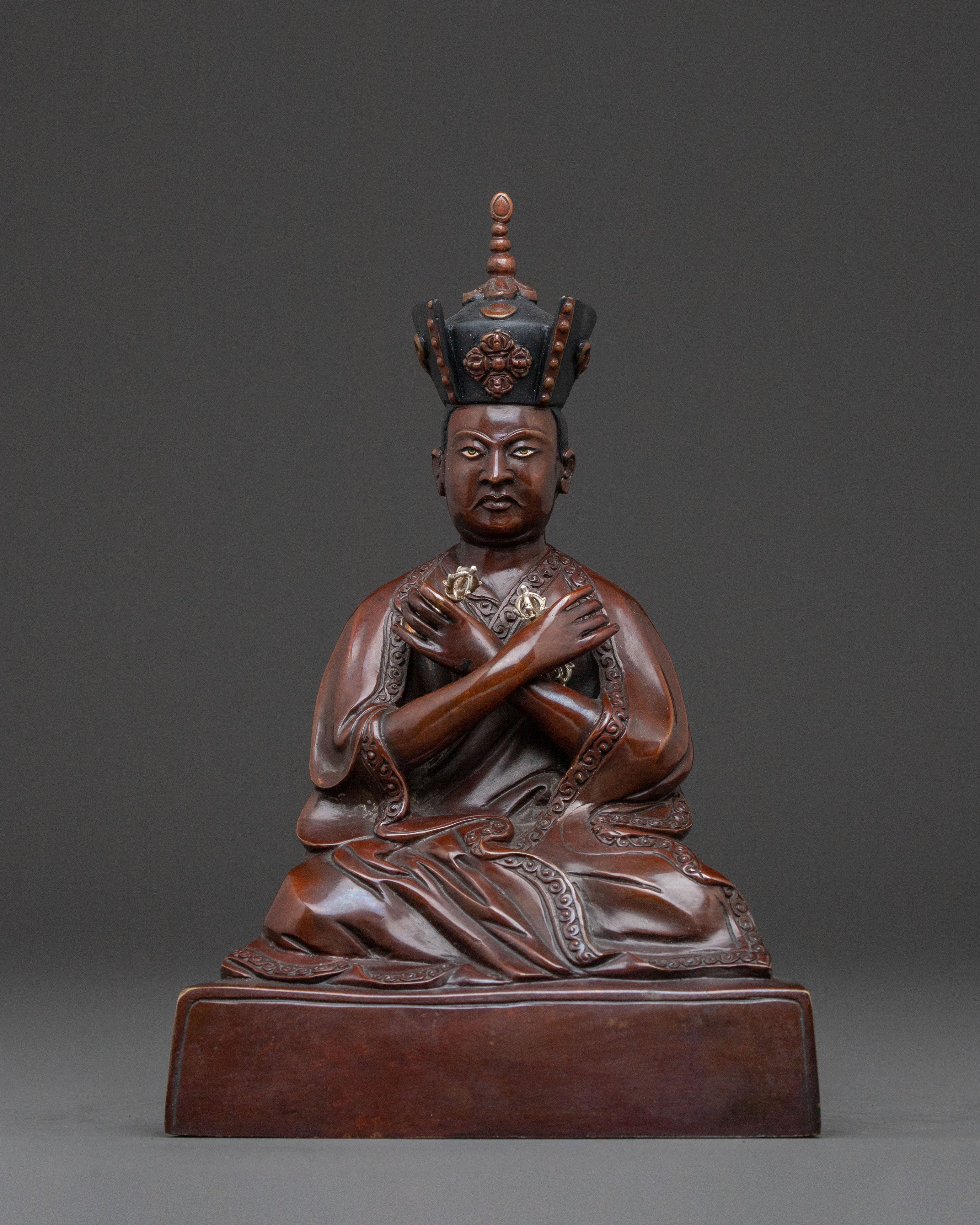 16th Karmapa Rangjung Rigpe Dorje Spiritual Statue